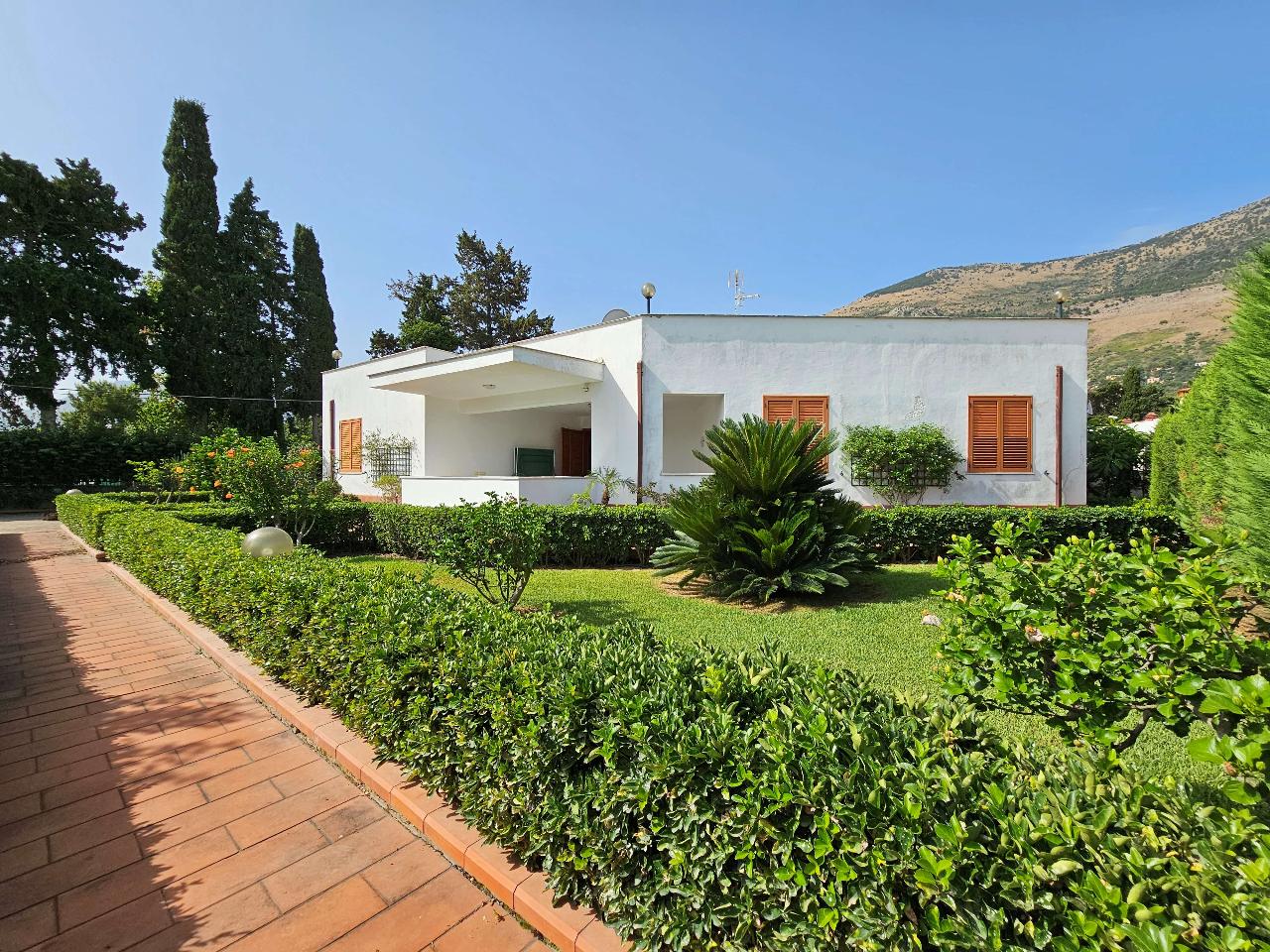 Villa unifamiliare in vendita a Carini