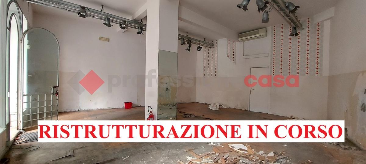 Negozio in affitto a Poggibonsi