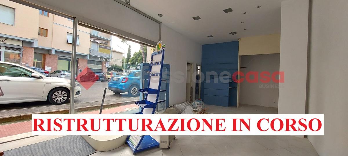 Negozio in affitto a Poggibonsi