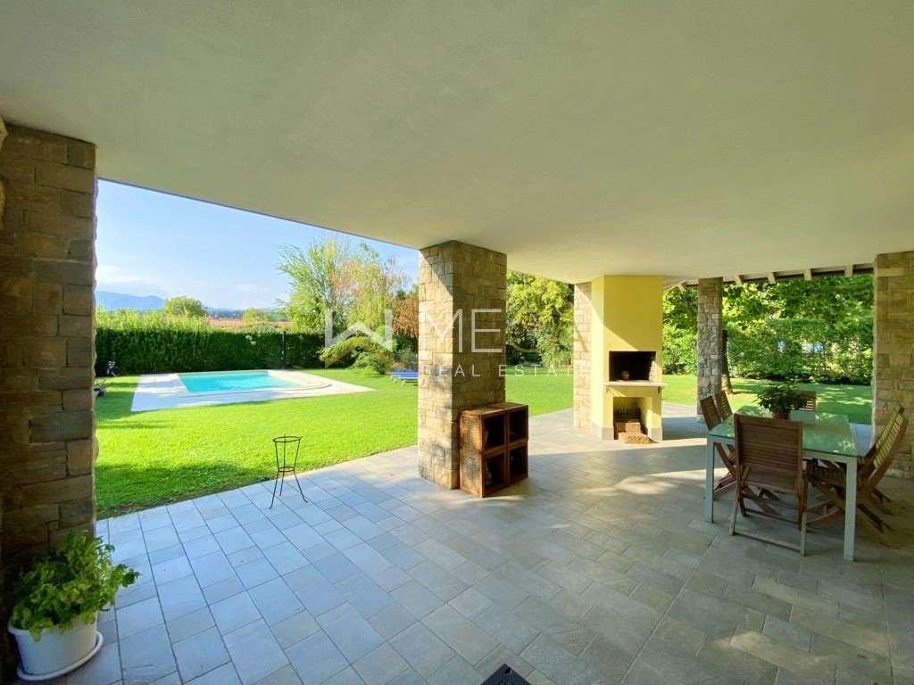 Villa in vendita a Manerba Del Garda