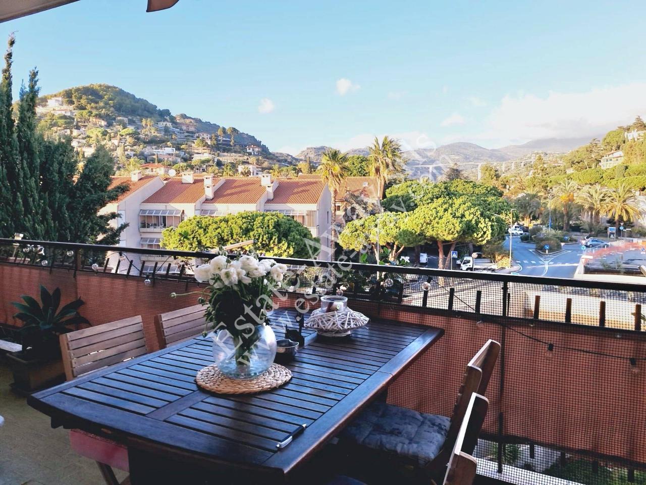 Appartamento in vendita a Bordighera