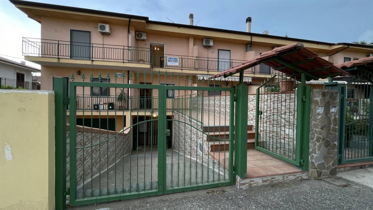 Villa a schiera in vendita a Roseto Capo Spulico