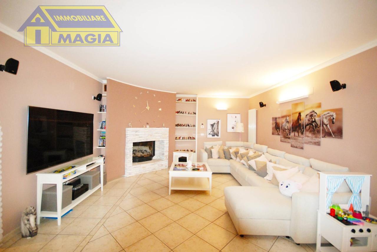 Appartamento in vendita a Folignano