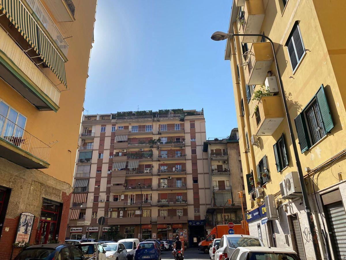 Appartamento in vendita a Napoli