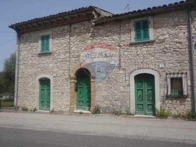 Casa indipendente in vendita a Fara Filiorum Petri