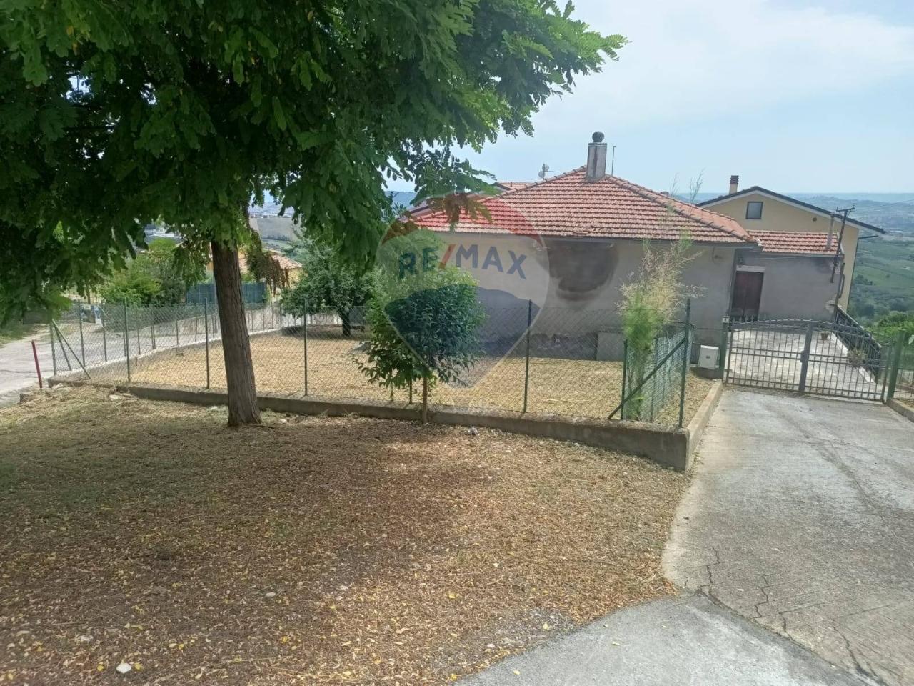 Casa indipendente in vendita a Citta' Sant'Angelo