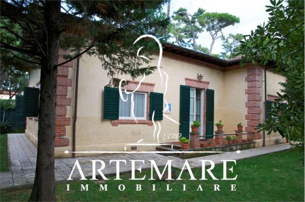 Villa in vendita a Forte Dei Marmi