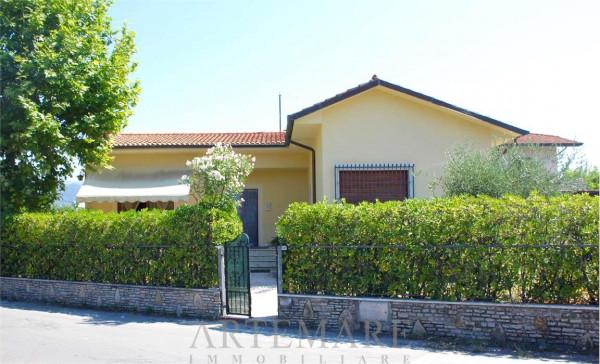 Villa in vendita a Pietrasanta