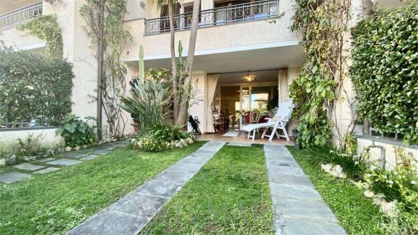 Villa a schiera in affitto a Forte Dei Marmi