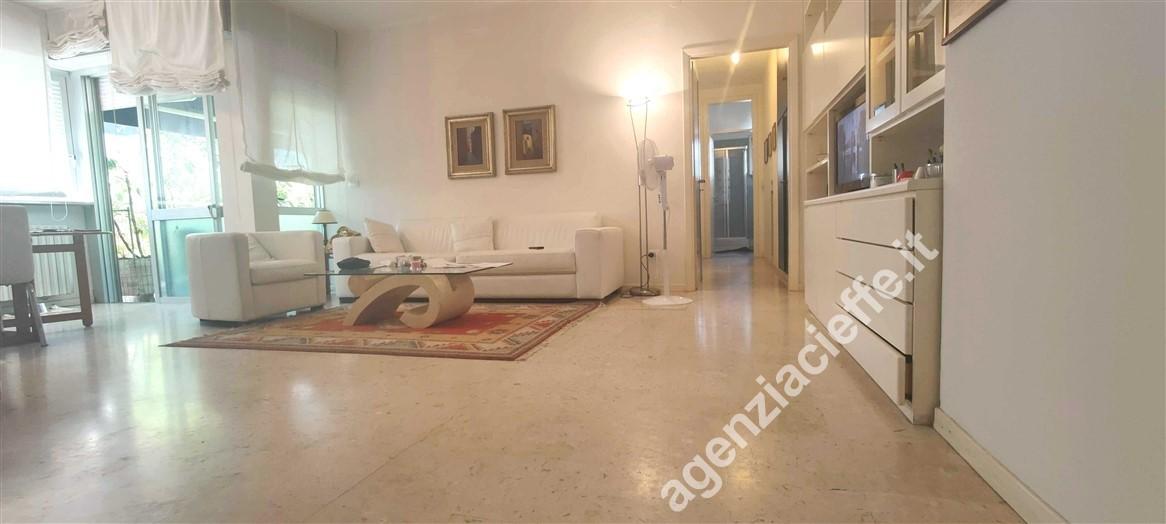 Appartamento in vendita a Massa