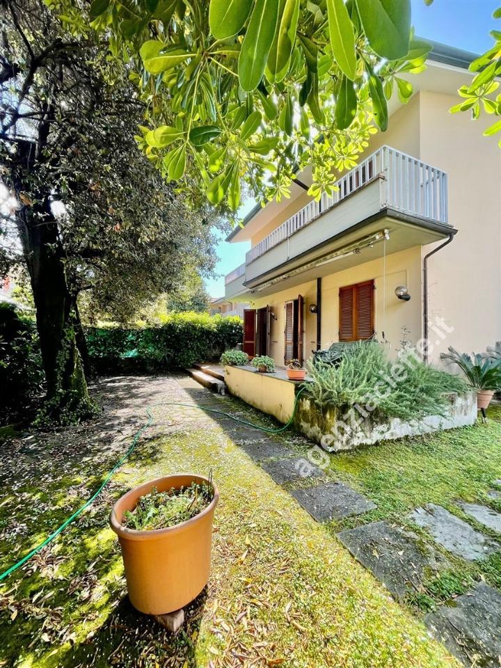 Appartamento in vendita a Massa