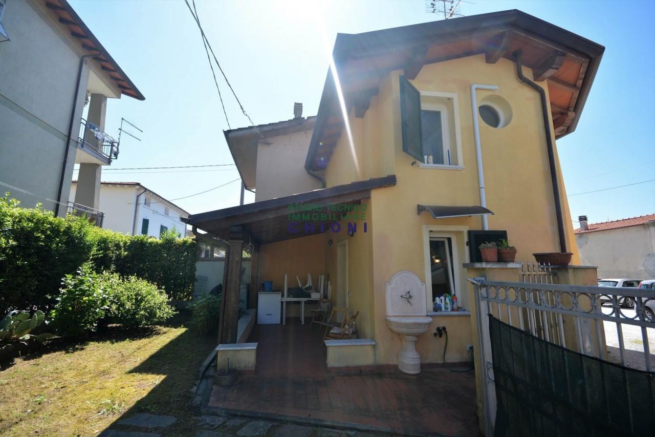 Villa a schiera in vendita a Massa