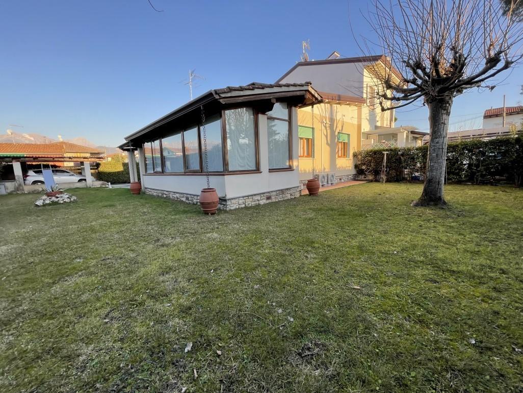 Villa in vendita a Forte Dei Marmi