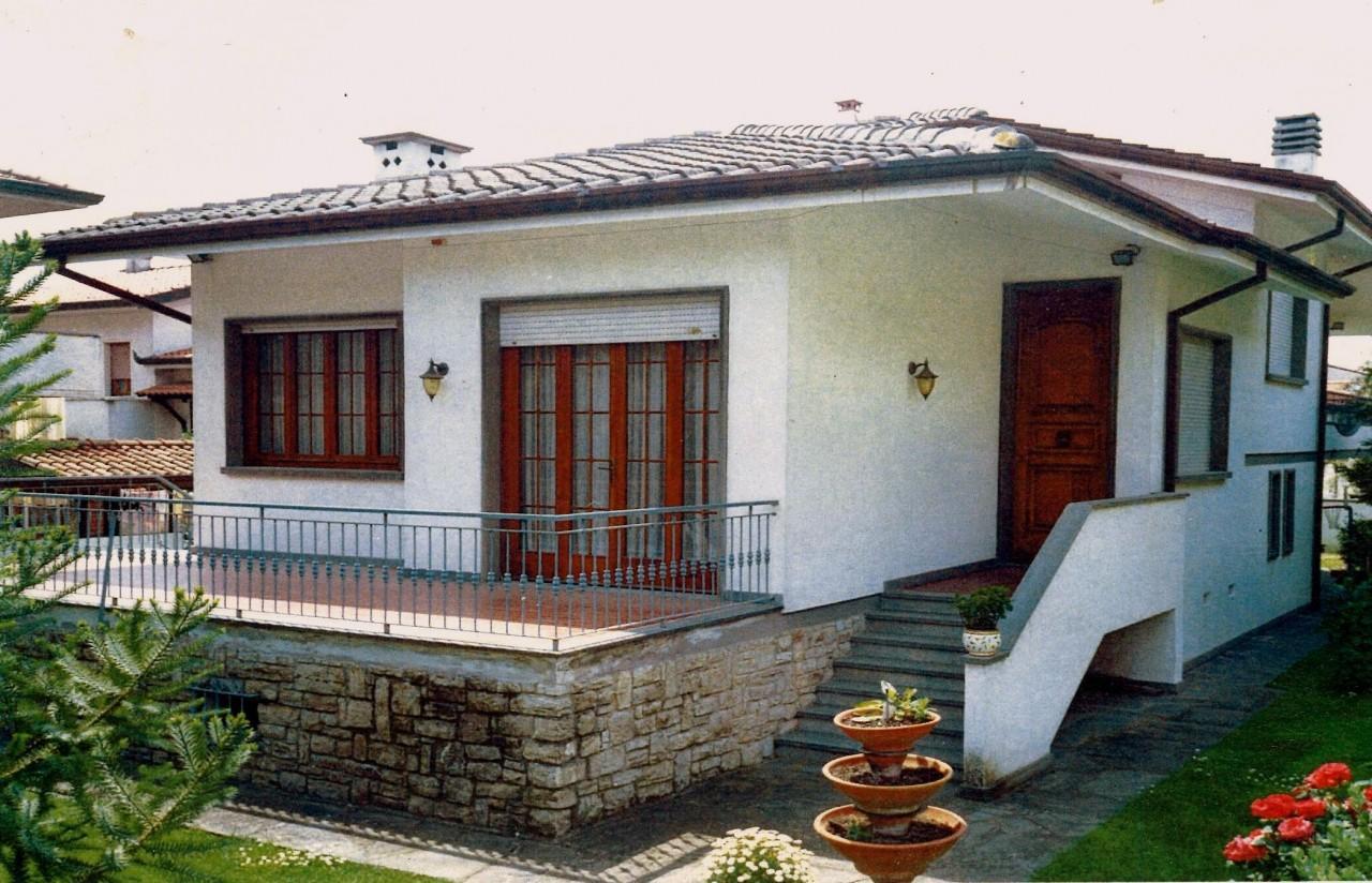 Villa in vendita a Viareggio
