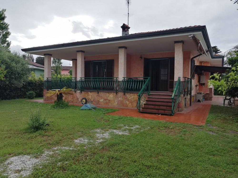 Villa in vendita a Massarosa