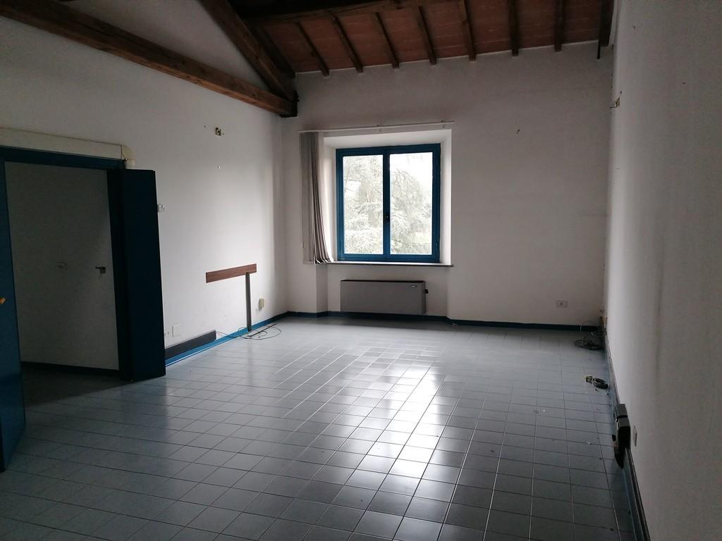 Ufficio in affitto a Pistoia