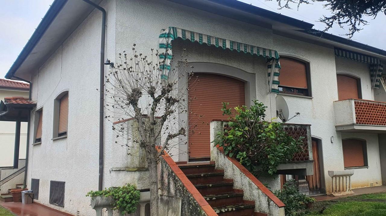 Villa in vendita a Camaiore