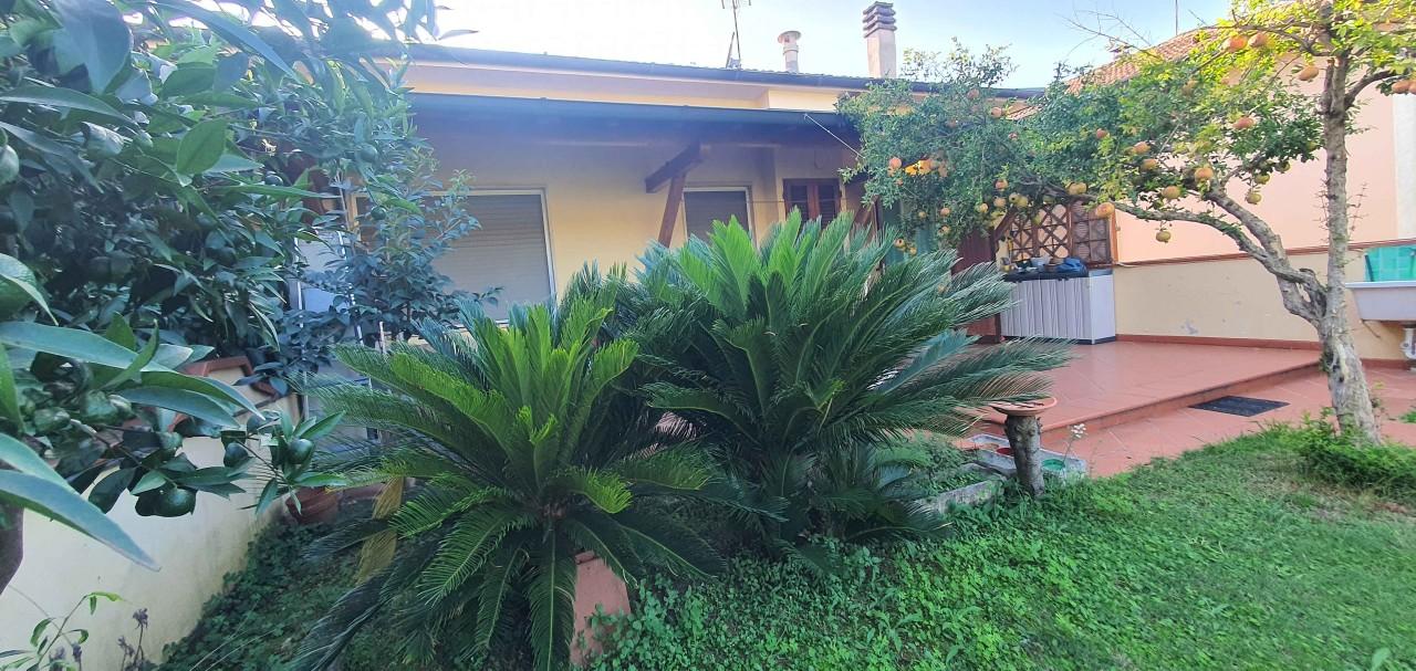 Villa in vendita a Massarosa