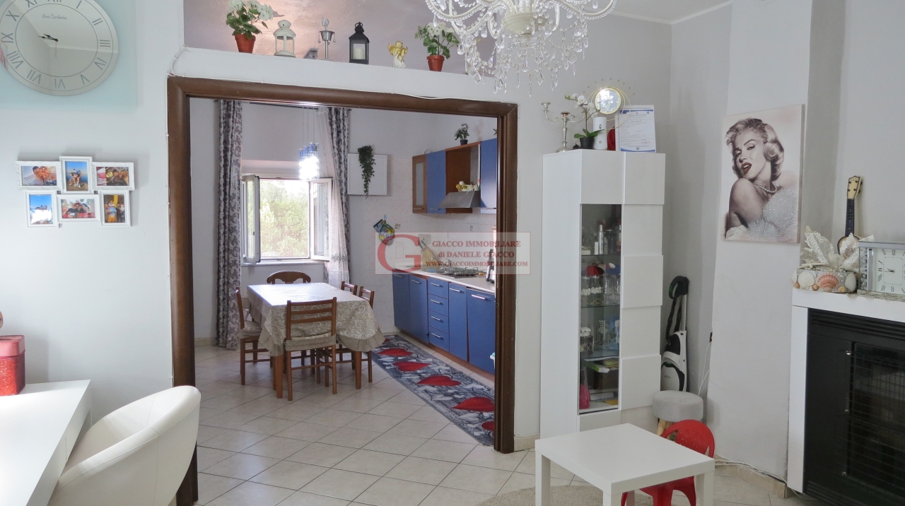 Appartamento in vendita a Cascina