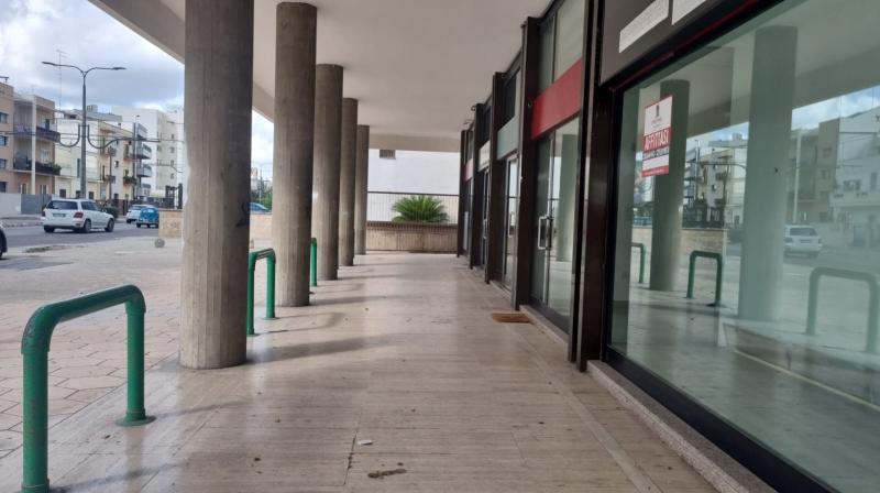 Negozio in affitto a Lecce