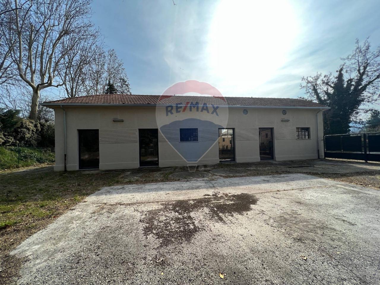 Negozio in vendita a Bevagna