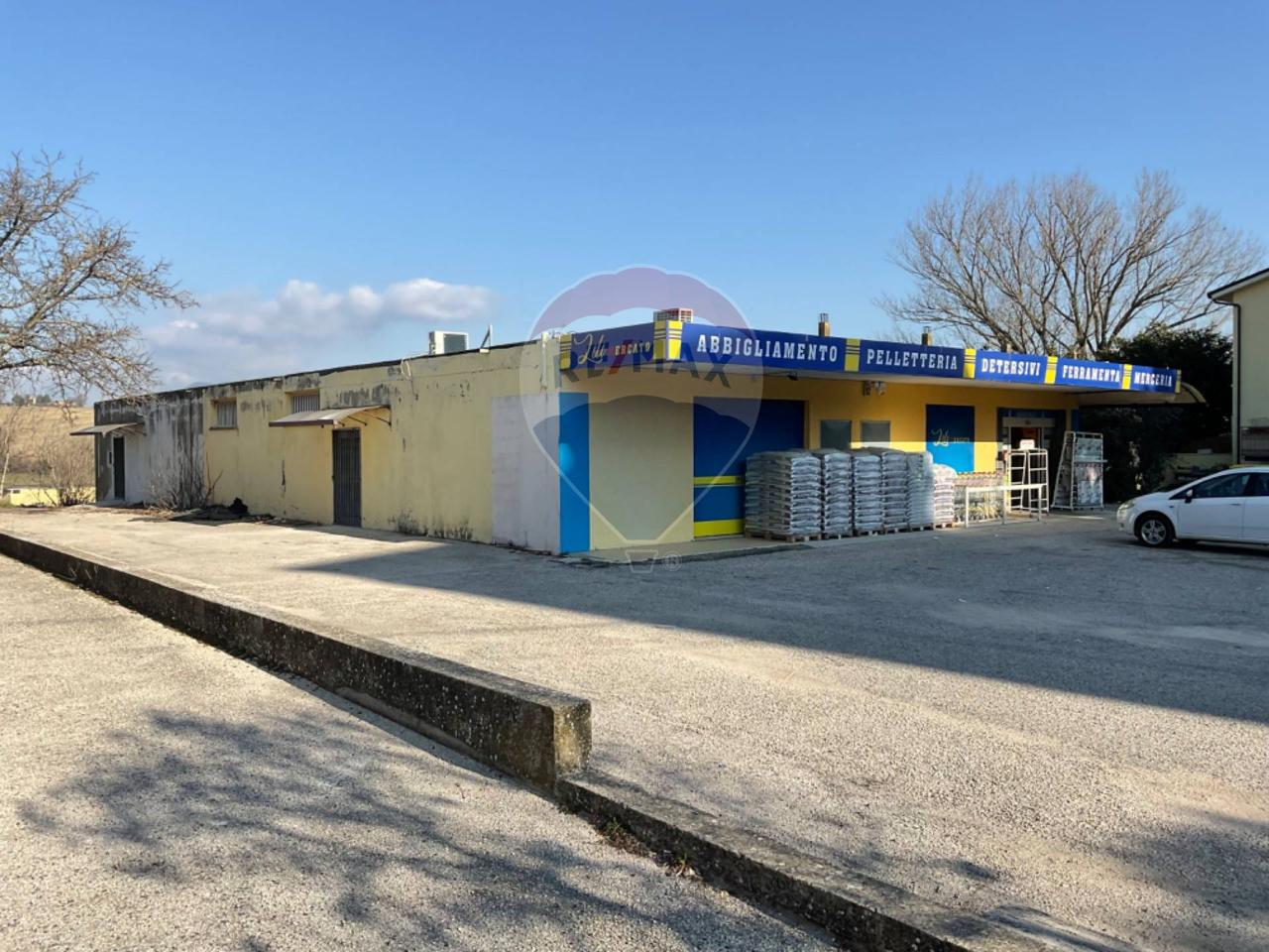 Negozio in vendita a Giano Dell'Umbria