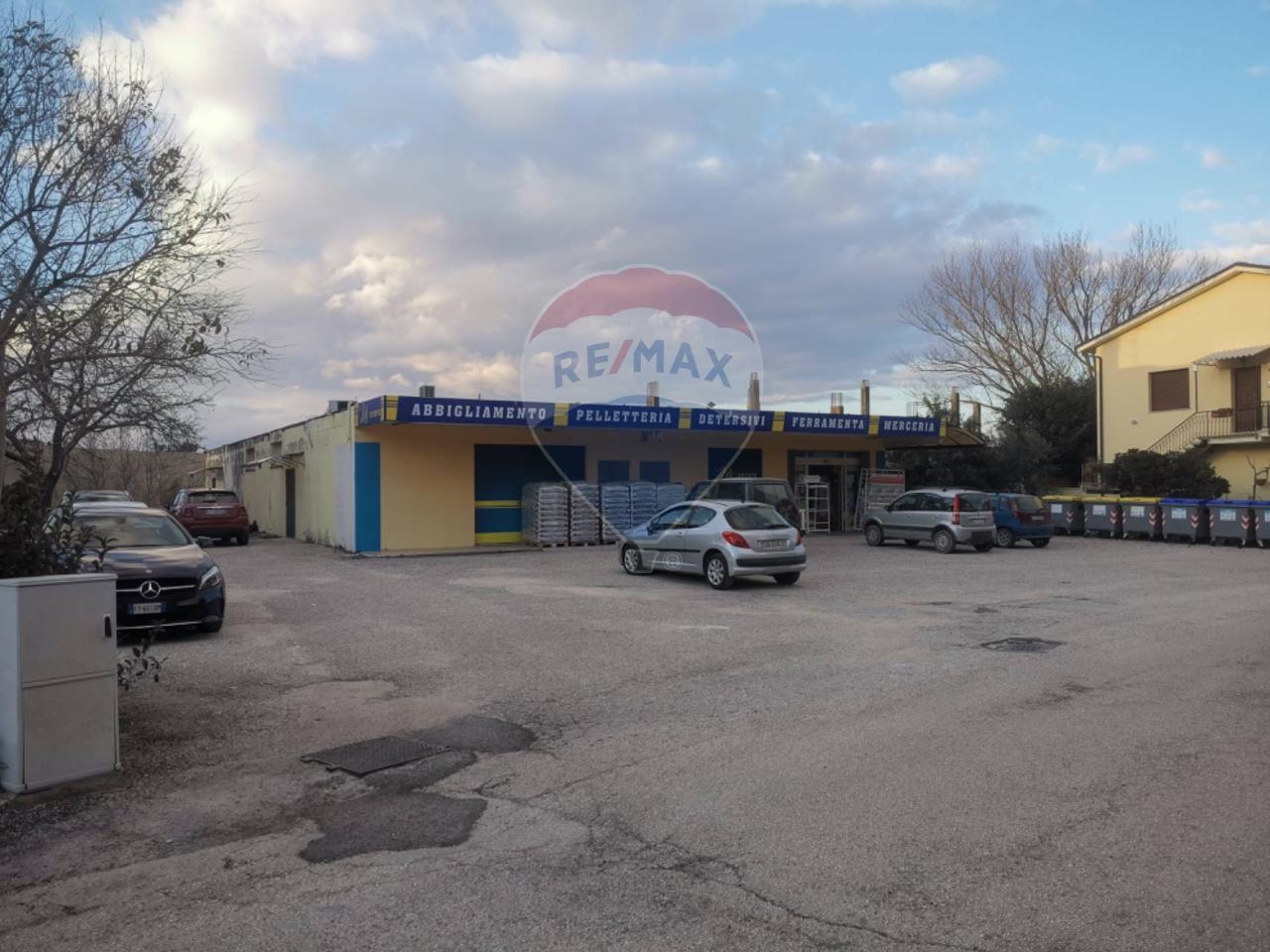 Negozio in vendita a Giano Dell'Umbria