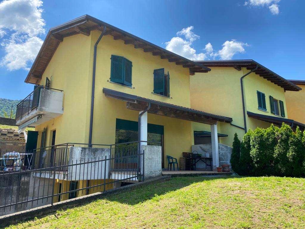 Villa a schiera in vendita a Lavena Ponte Tresa