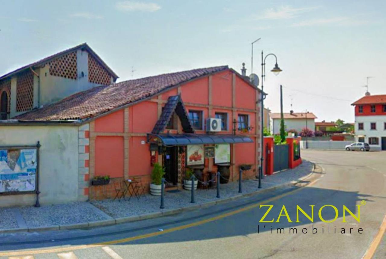 Ristorante in vendita a Medea