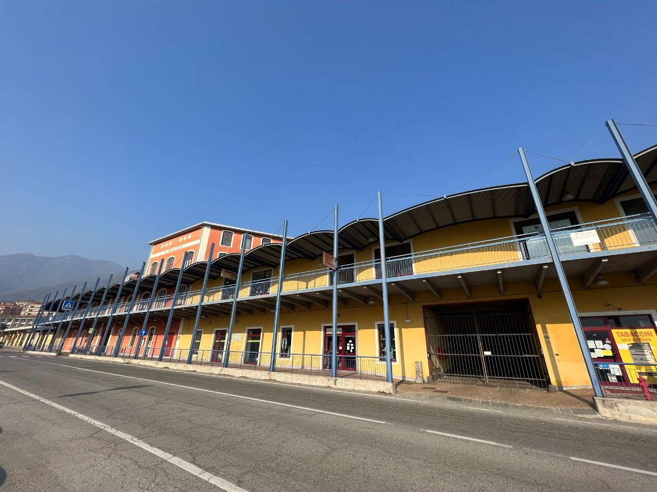 Ufficio in vendita a Perosa Argentina