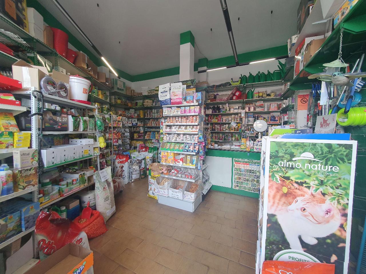 Negozio in vendita a Bricherasio