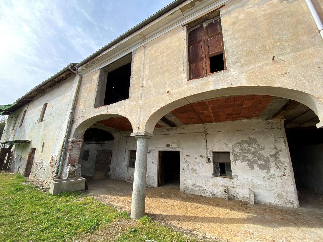 Rustico in vendita a San Secondo Di Pinerolo