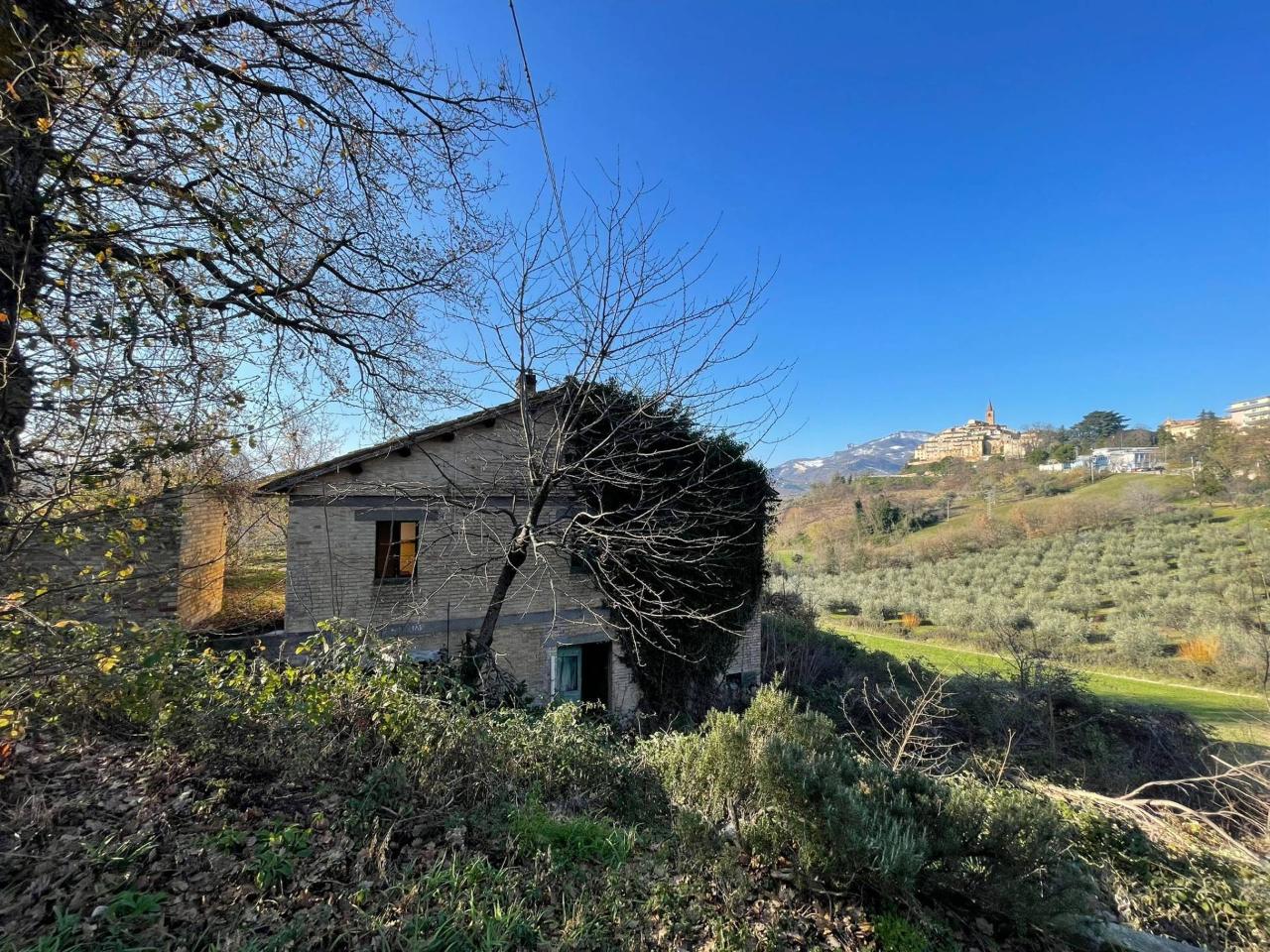 Rustico in vendita a Castignano