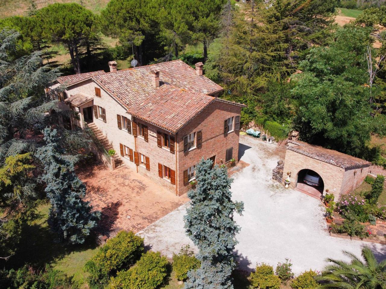 Rustico in vendita a San Ginesio