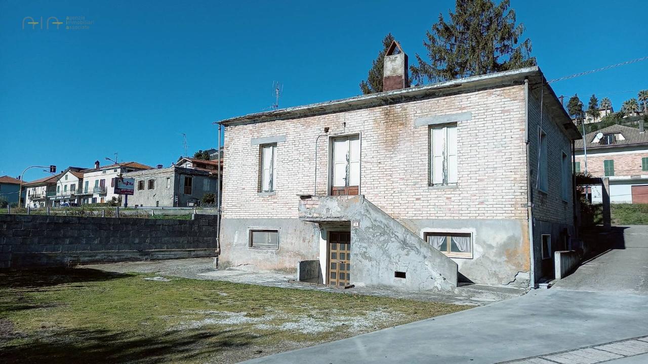 Casa indipendente in vendita a Colli Del Tronto