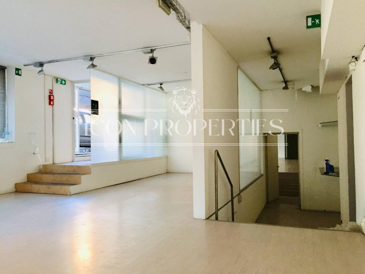 Negozio in vendita a Milano