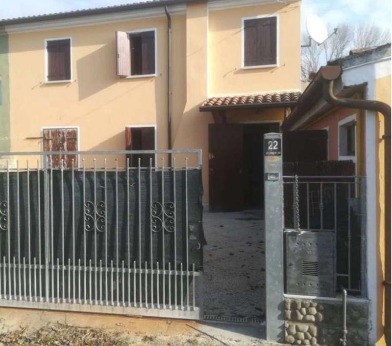 Villa a schiera in vendita a Villa Bartolomea