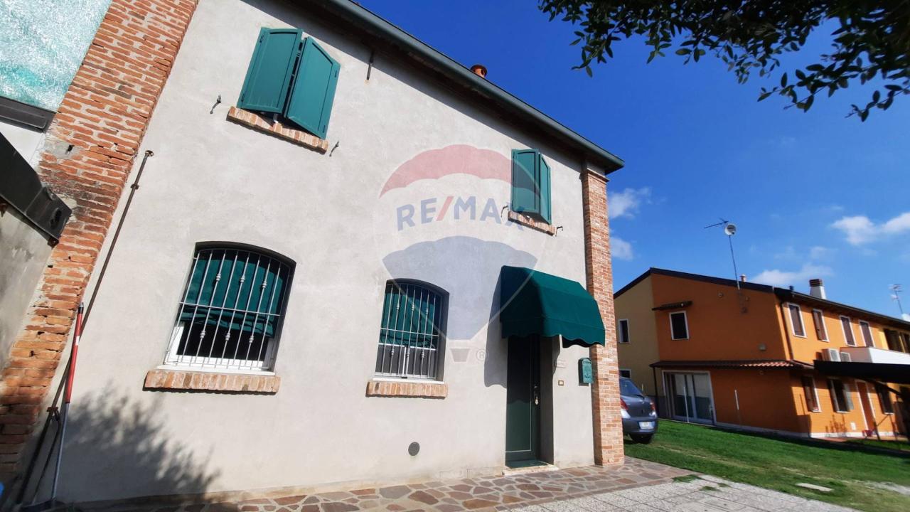 Villa in vendita a Ferrara