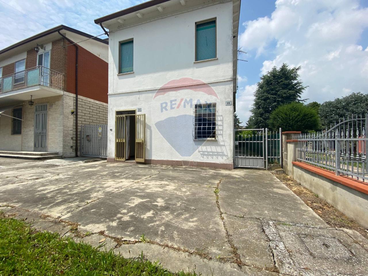 Casa indipendente in vendita a Jolanda Di Savoia