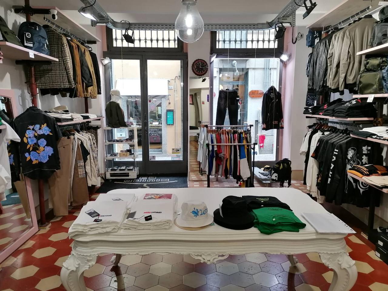 Negozio in vendita a Lecco