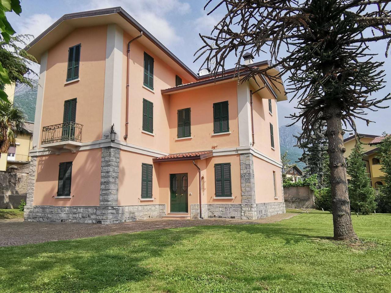 Villa in vendita a Civate