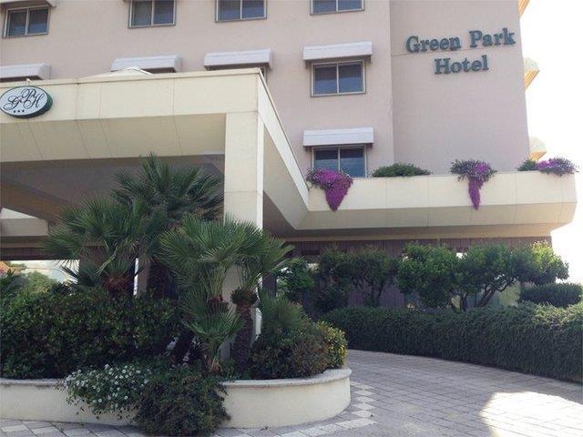 Albergo in vendita a Pomezia