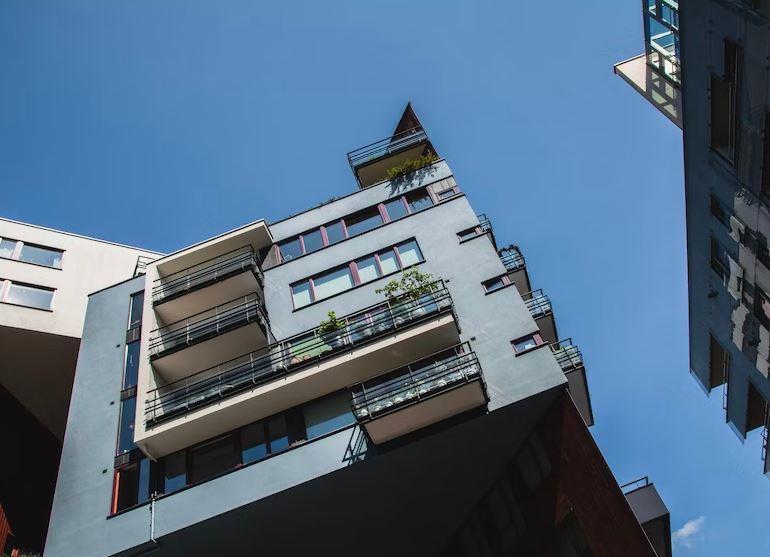 Palazzina commerciale in vendita a Roma