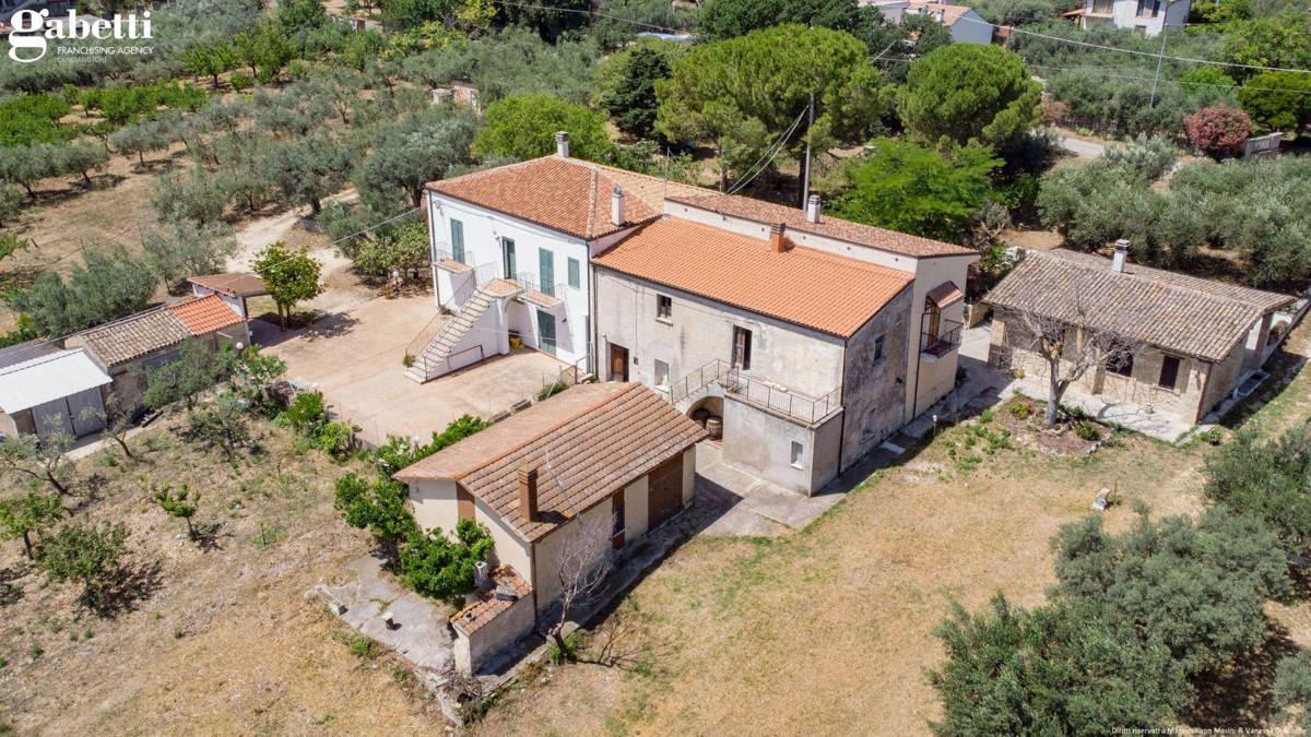 Rustico in vendita a Ortona