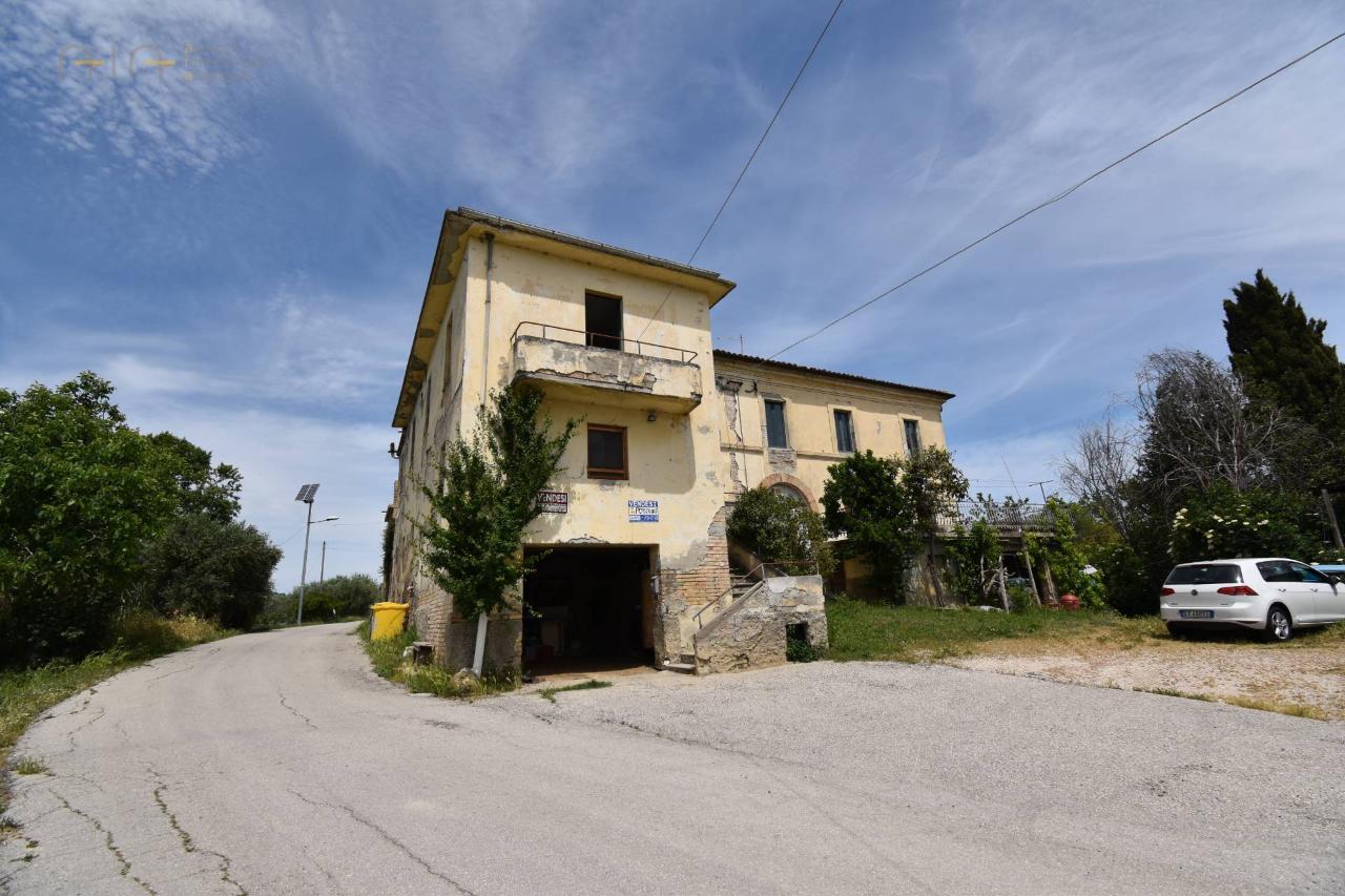 Rustico in vendita a Appignano Del Tronto