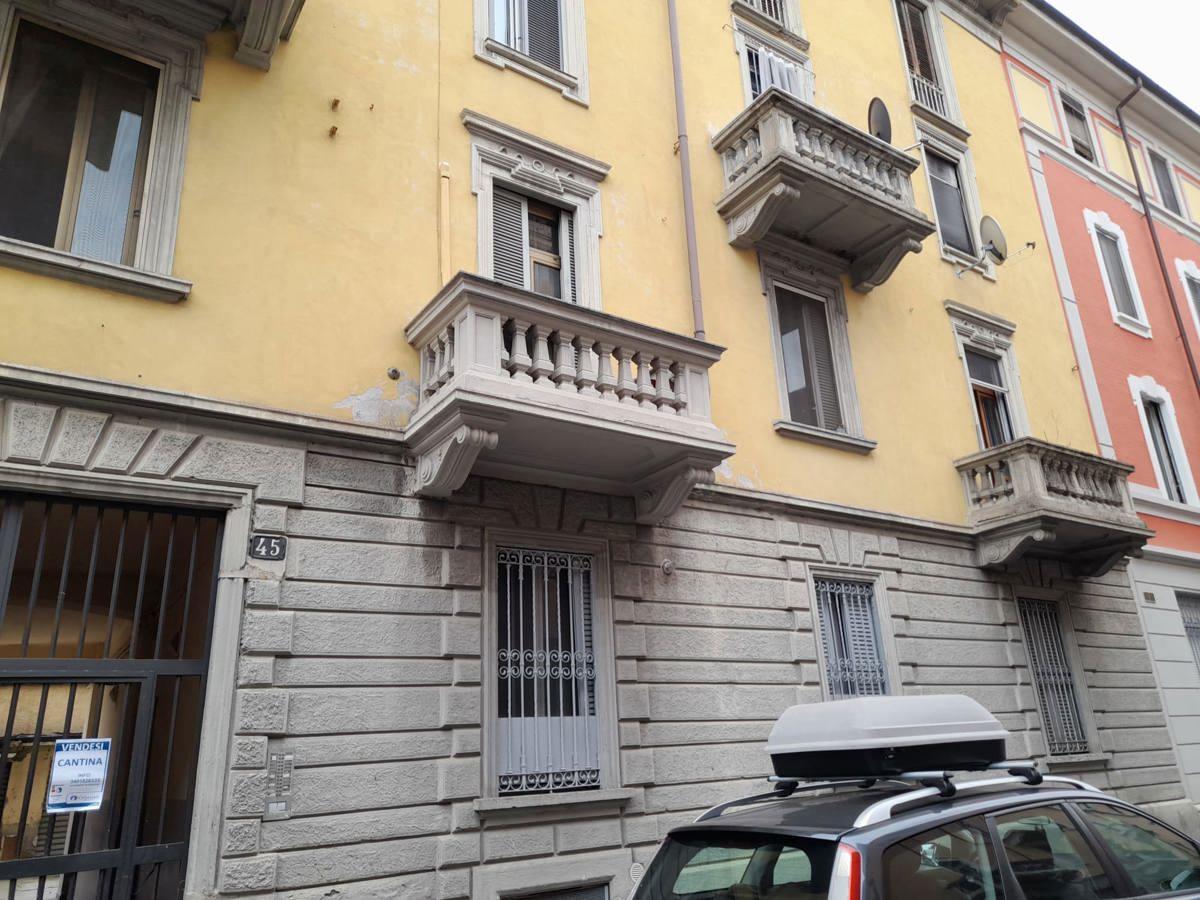 Magazzino in vendita a Milano