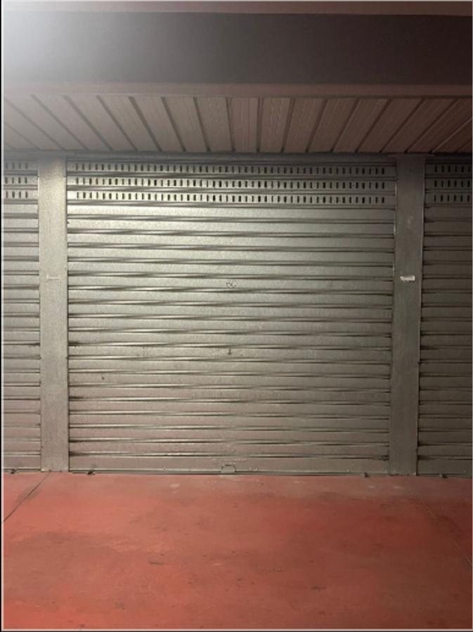 Box in vendita a Rozzano