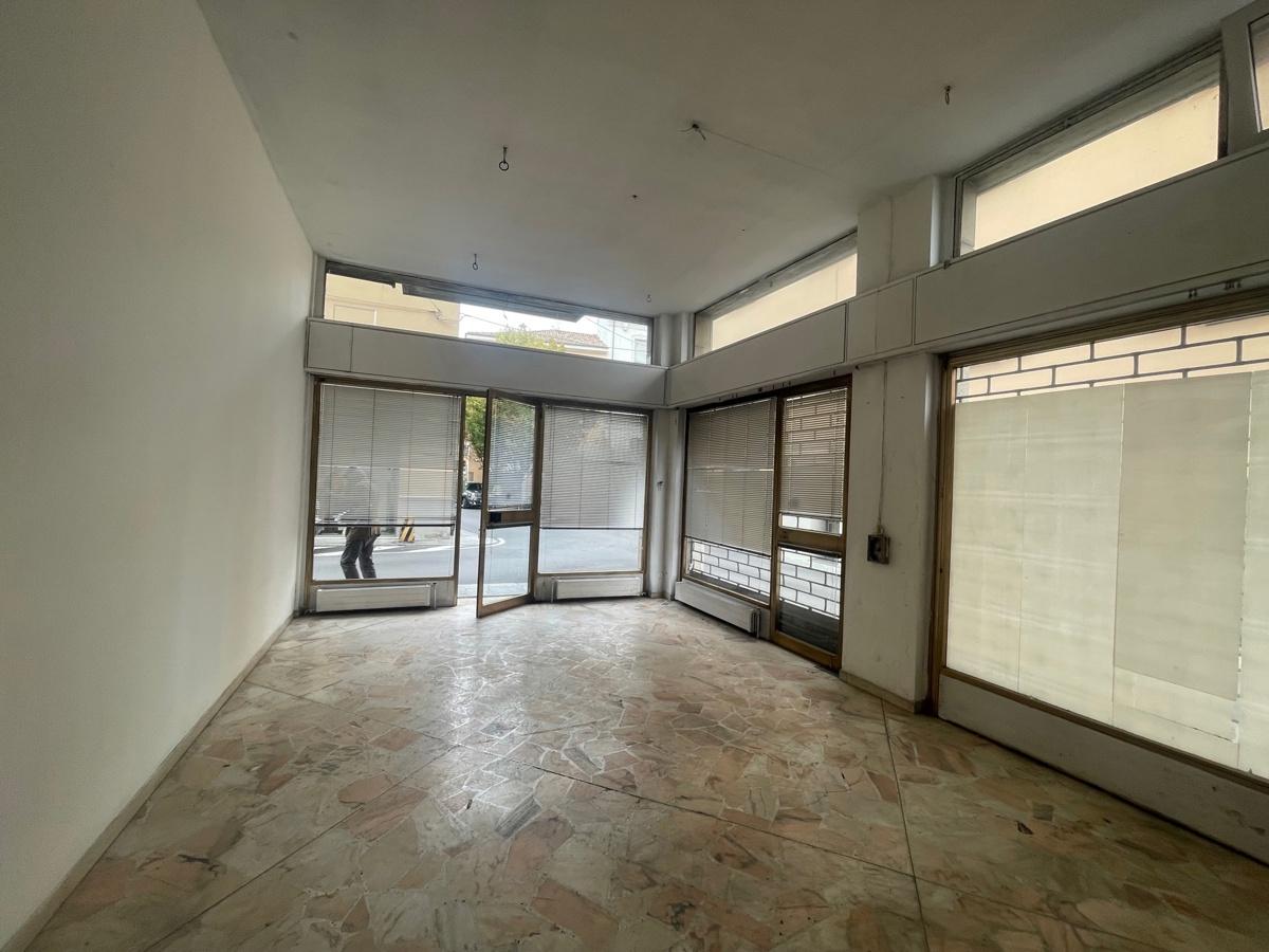 Negozio in vendita a Fiorenzuola D'Arda