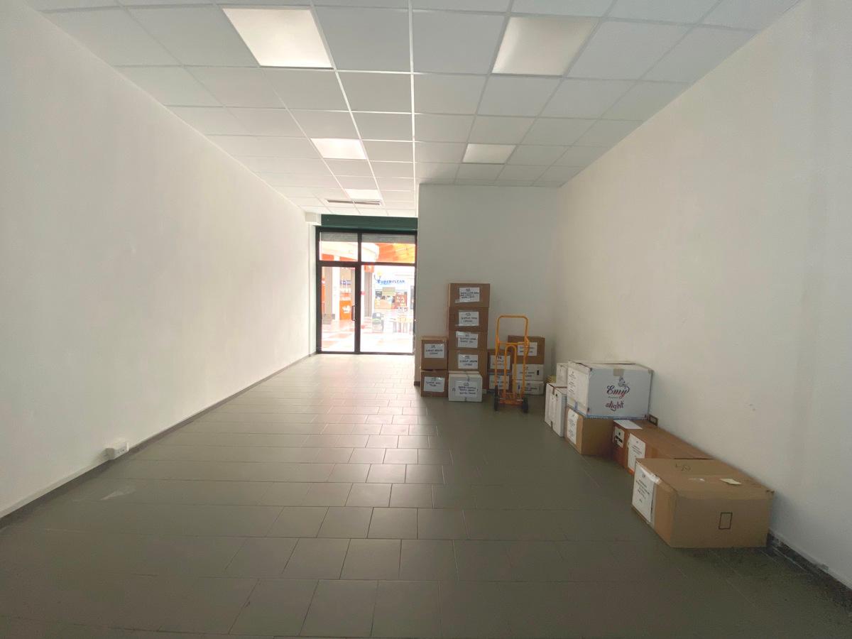Negozio in vendita a Fiorenzuola D'Arda