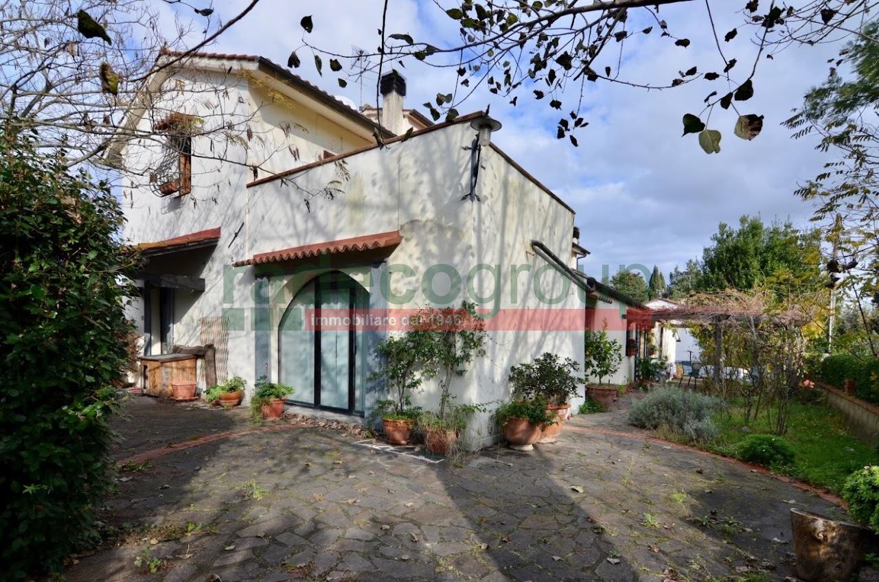 Rustico in vendita a Collesalvetti